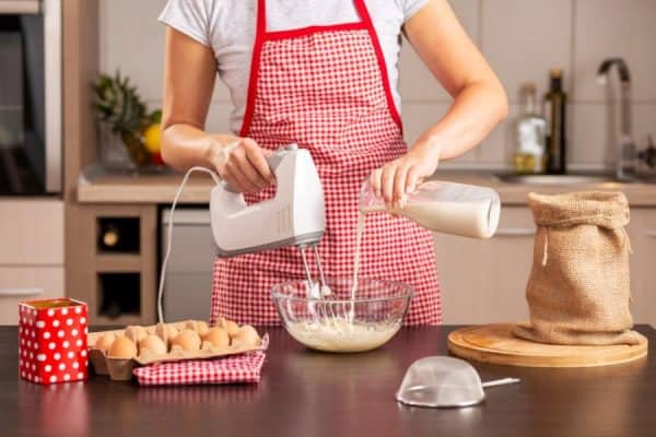 The 7 Best Hand Mixers for Mashed Potatoes [ 2022 Reviews ]